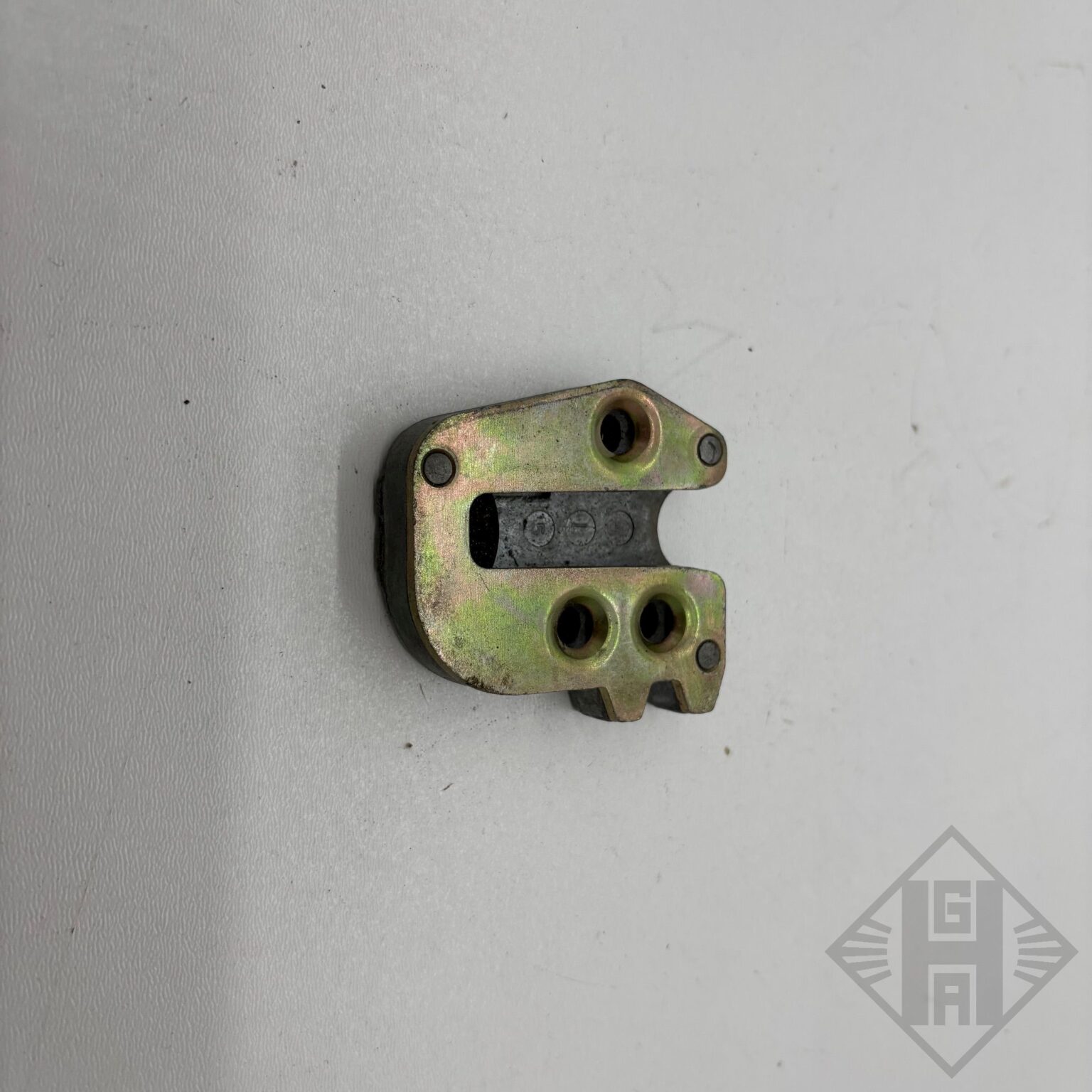 Schließkeil links Wartburg 353, Multicar M25, IFA W50, L60, Robur - DDR Kfz-Teile Shop - Ihre ...